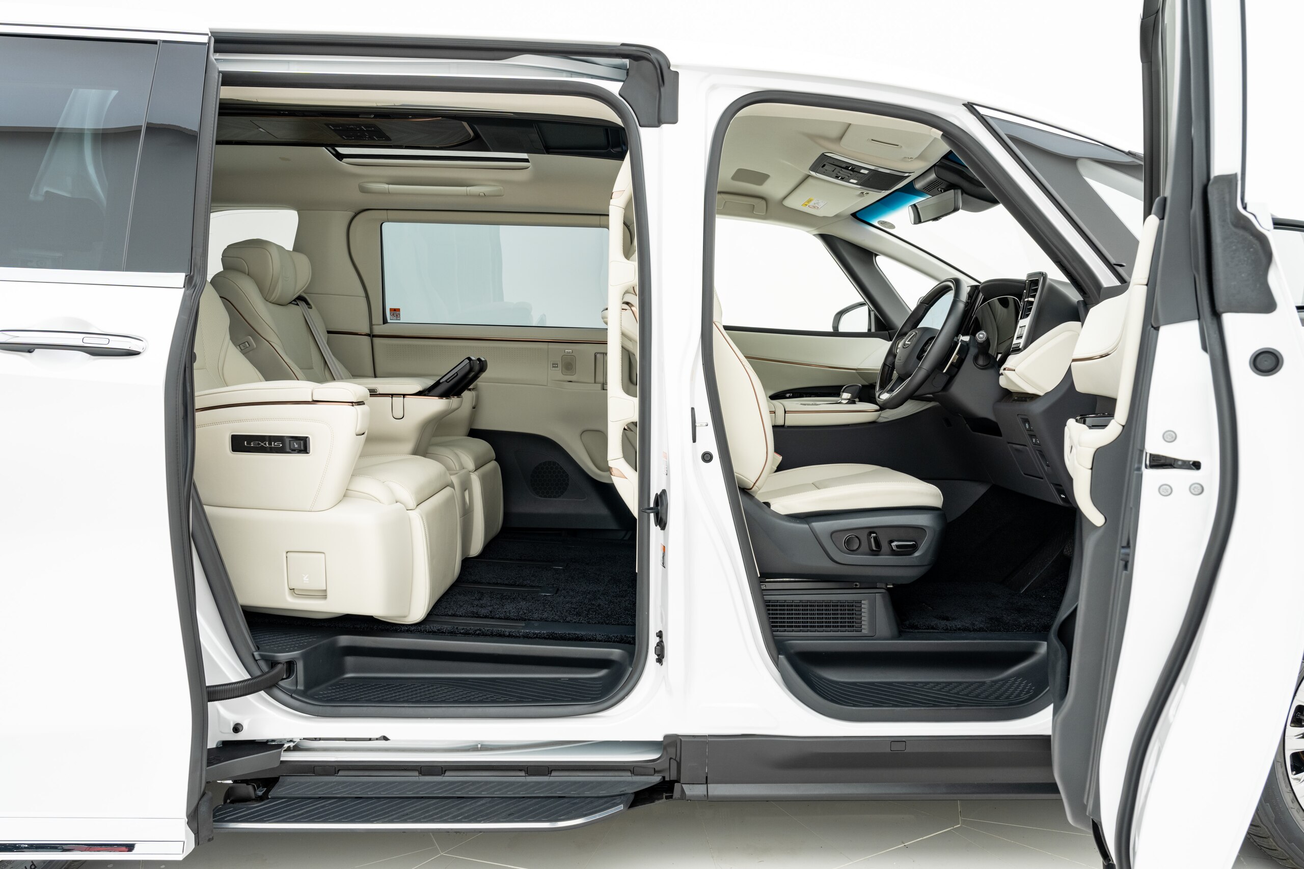 レクサス LM 500hバージョンL 4WDの車両詳細｜アークギャラリー｜オフィシャルサイト